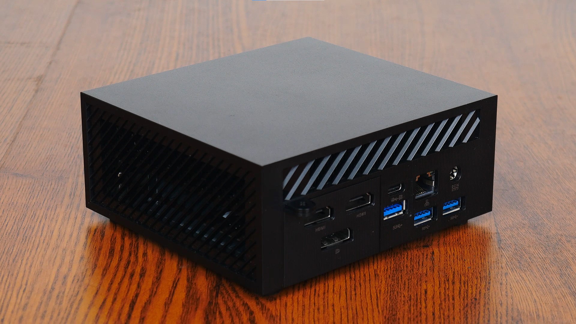 Review: ASUS ExpertCenter PN53 Mini PC (AMD Ryzen 9 6900HX)