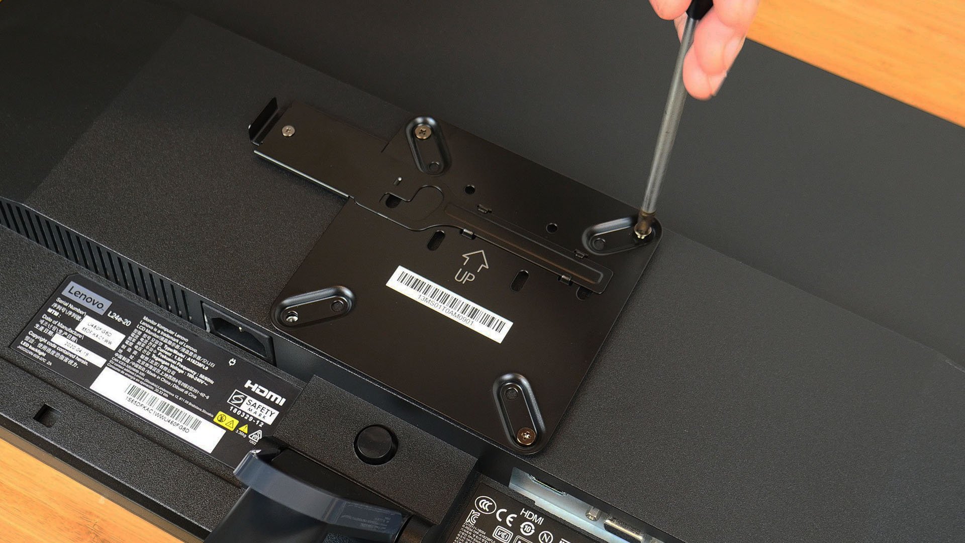 Review: ASUS ExpertCenter PN53 Mini PC (AMD Ryzen 9 6900HX)