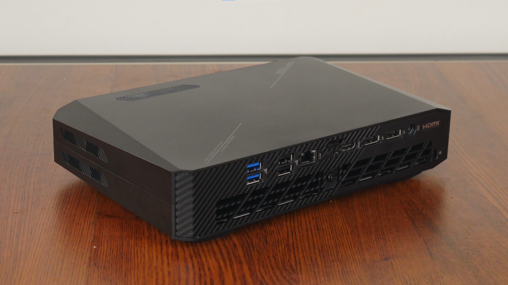Review: ASUS ROG NUC 970 Mini Gaming PC