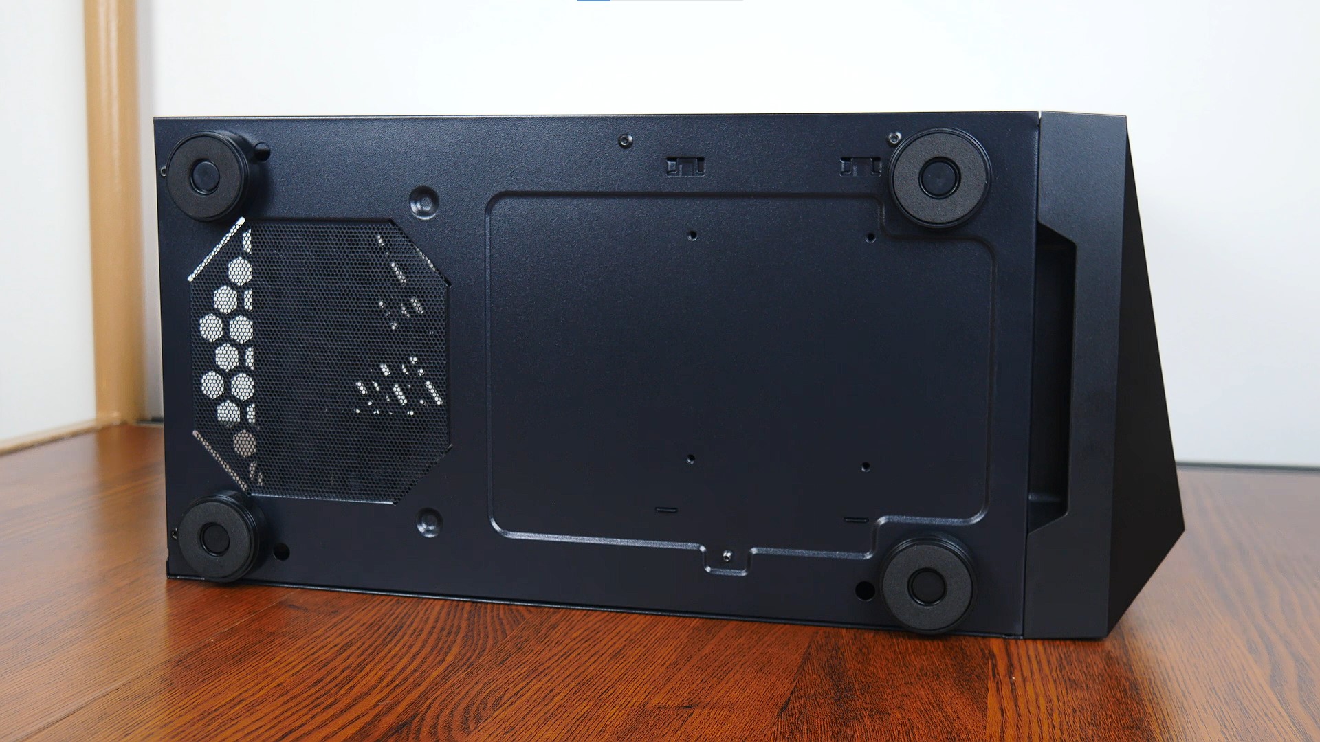Review: Cooler Master CMP 320 Micro ATX PC Case