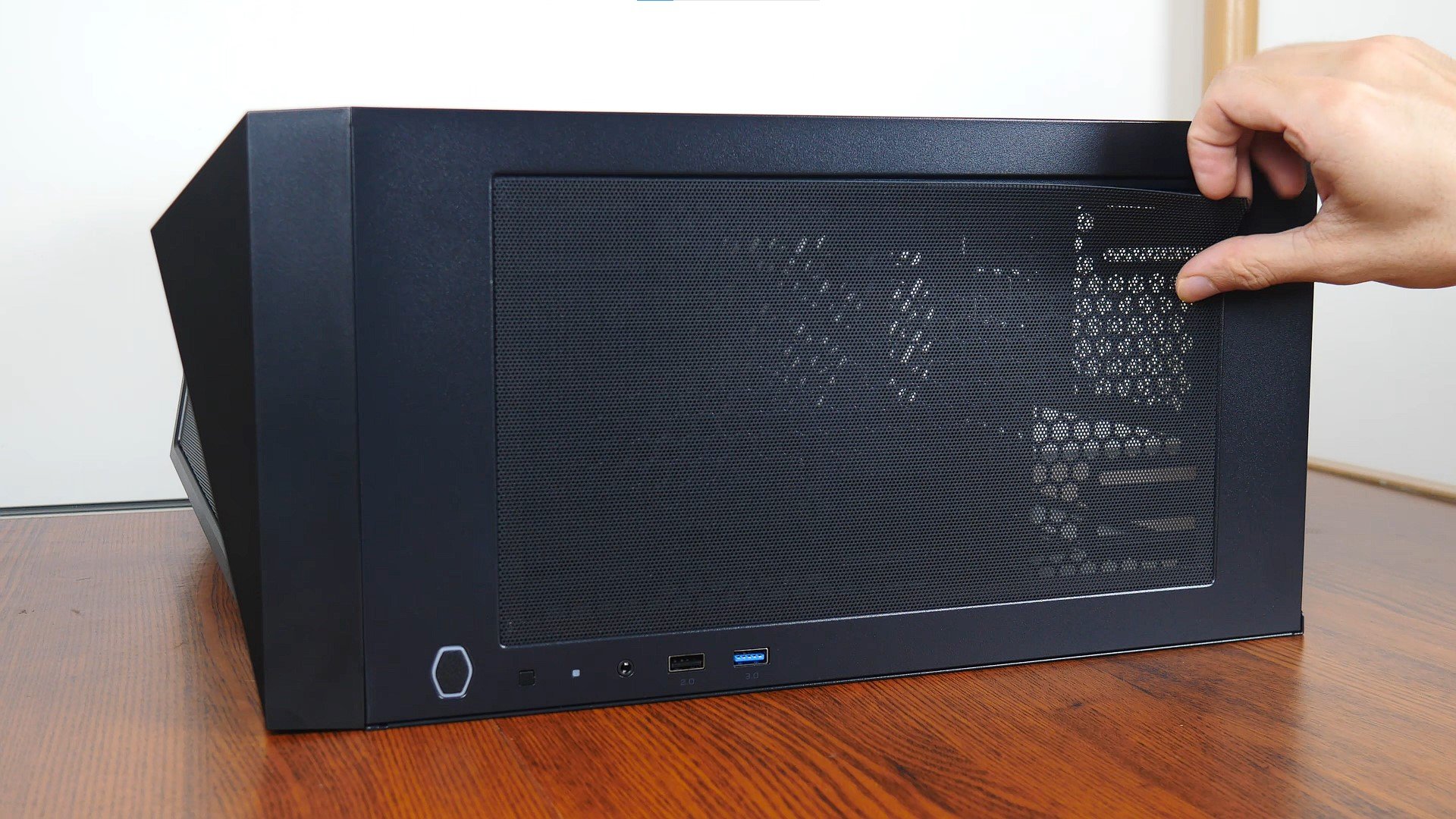 Review: Cooler Master CMP 320 Micro ATX PC Case