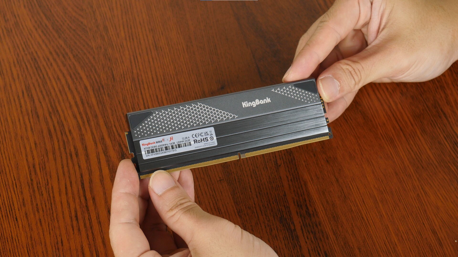 Review: KingBank DDR5 Dark Heatsink UDIMM 6000MHz (DDR5 6000 CL28 ...