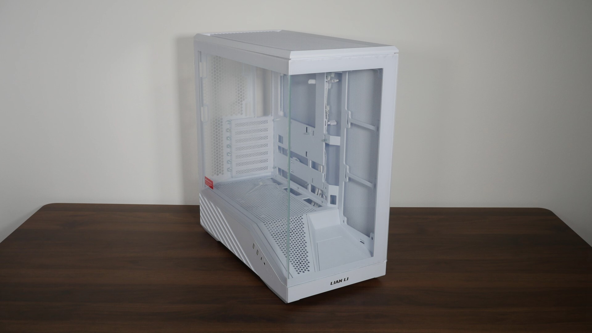 Review: Lian Li Vector V100 PC Case