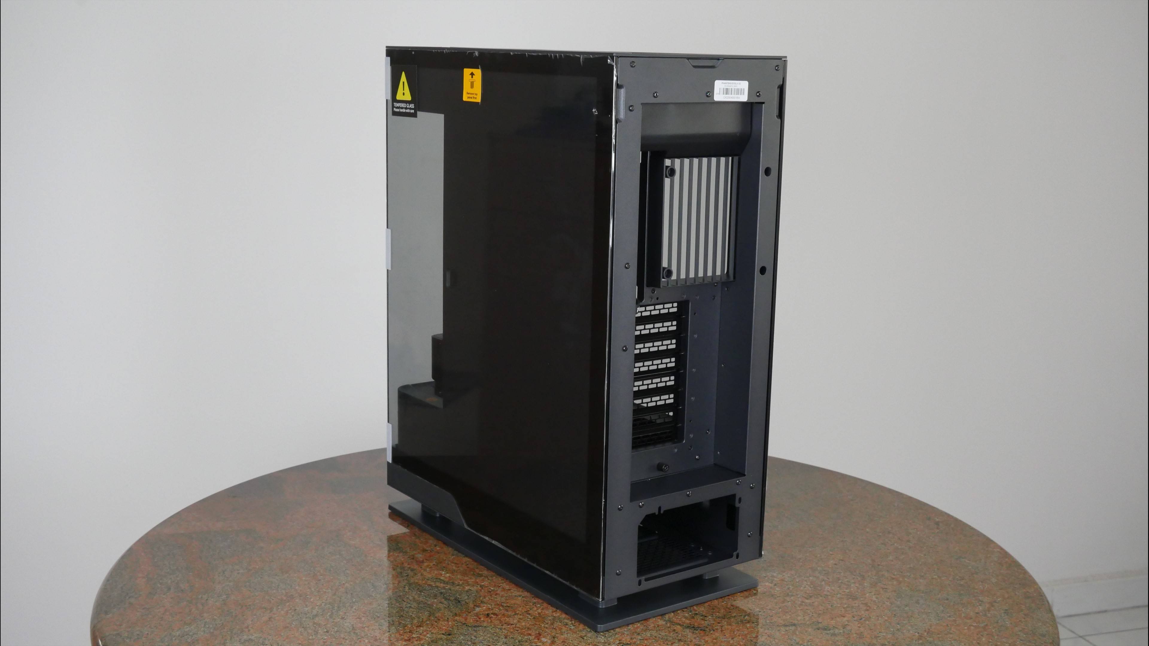 Review: Phanteks Evolv X2 PC Case