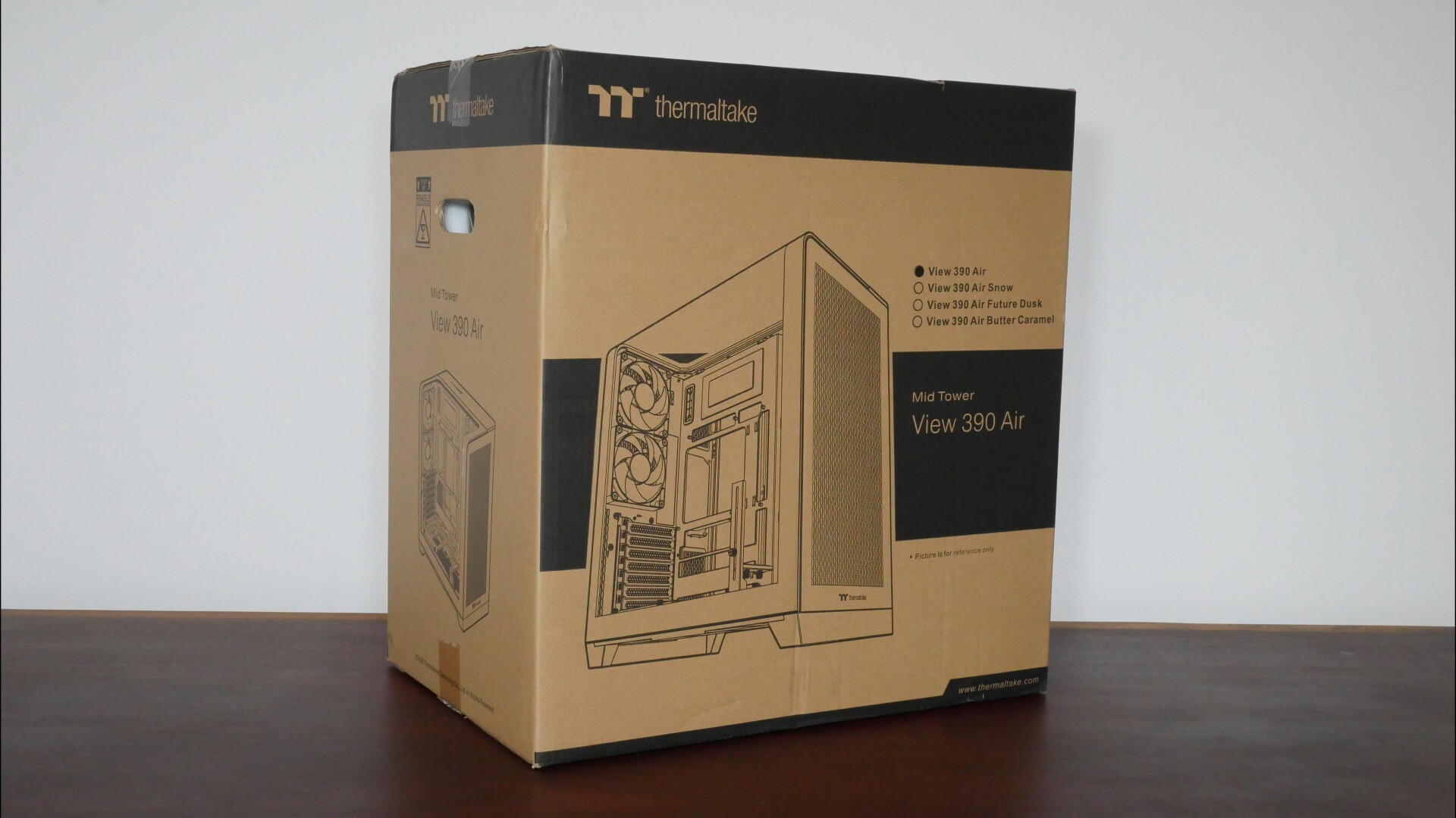 Review: Thermaltake View 390 Air PC Case